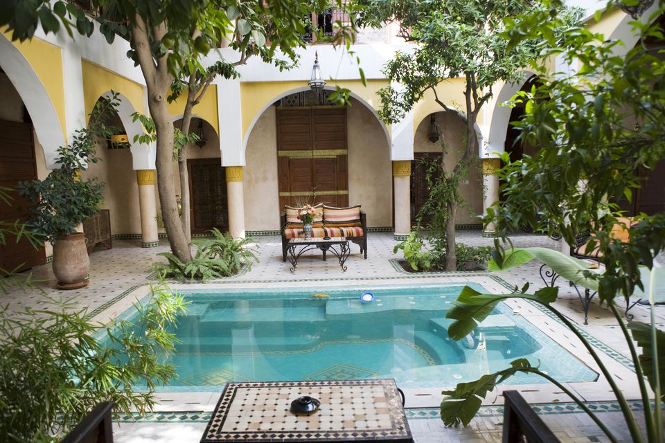 A Guide to Courtyards and Atriums - Award Leisure Projects